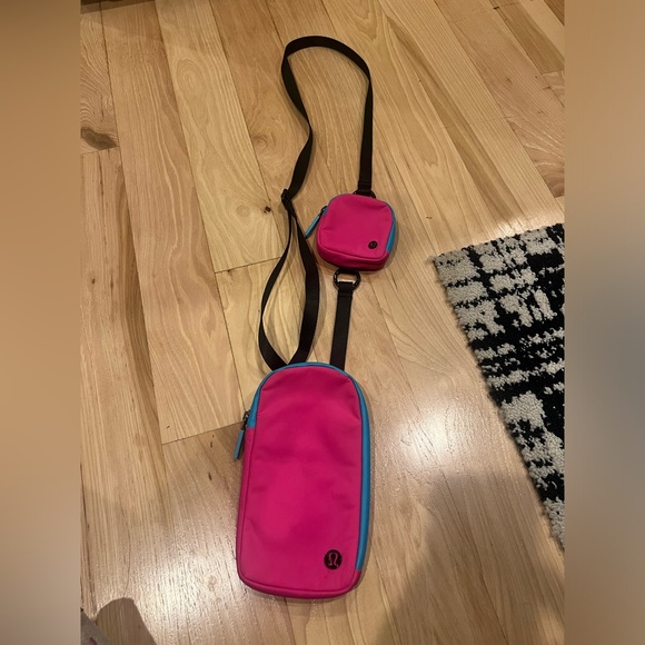lululemon athletica | Bags | Modular Phone Crossbody Bag Sonic Pink ...